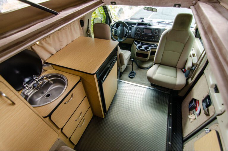 2009 4x4 Ford Econoline Sportsmobile/ Van Specialties For Sale - ROAMERICA